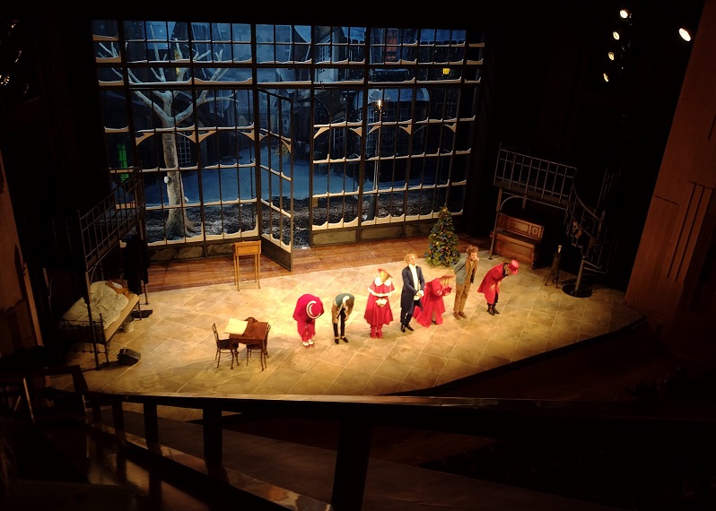 Vorweihnachtlicher Ausflug ins Theater: Friedrich-Schiller-Gymnasium Weimar
